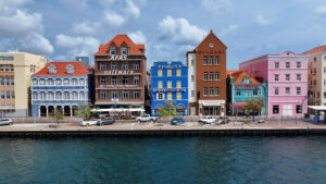 Home Landing - DiCard Curacao